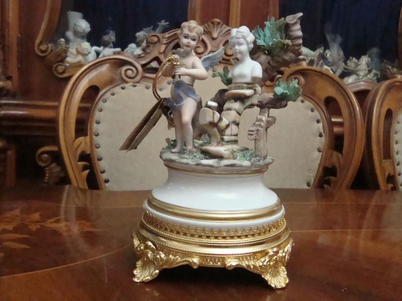 Шикарна статуетка путті ангел скульптор фарфор італія — ціна 6500 грн у каталозі Статуетки