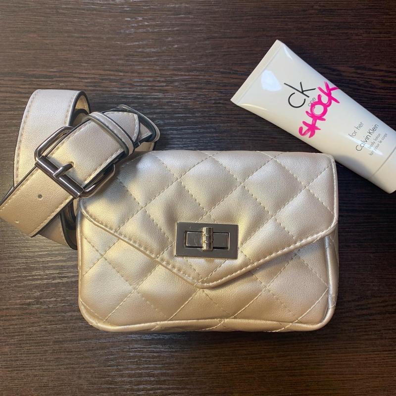 Маленька поясна сумочка🍃 — ціна 250 грн у каталозі Клатчі Купити аксесуари за доступною ціною на