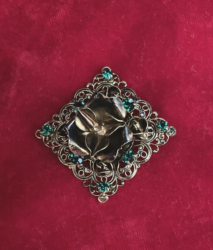 Ажурна брошка чехія — ціна 850 грн у каталозі Брошки Купити аксесуари за доступною ціною на Шафі