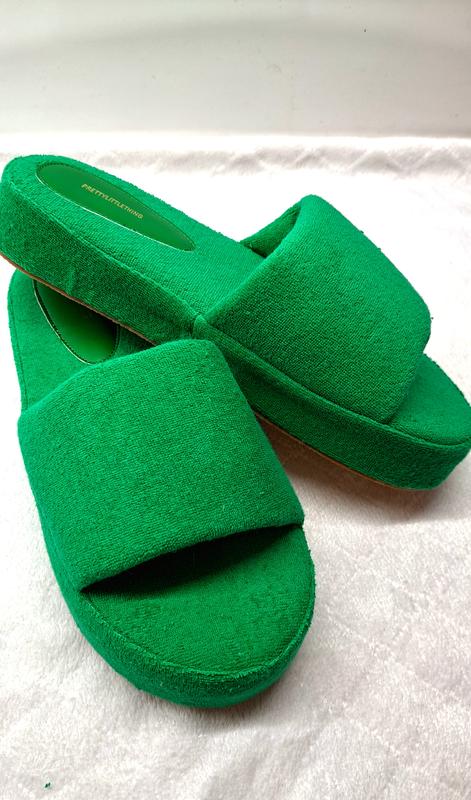 Шлепки шлепанцы — цена 399 грн в каталоге Шлепанцы Купить женские вещи по доступной цене на