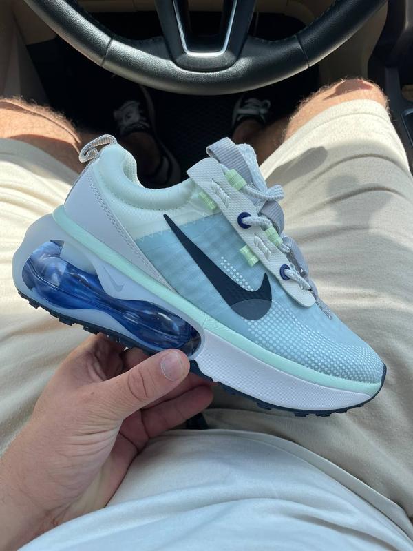 Жіночі кросівки Nike — ціна 2200 грн у каталозі Кросівки Купити жіночі речі за доступною ціною