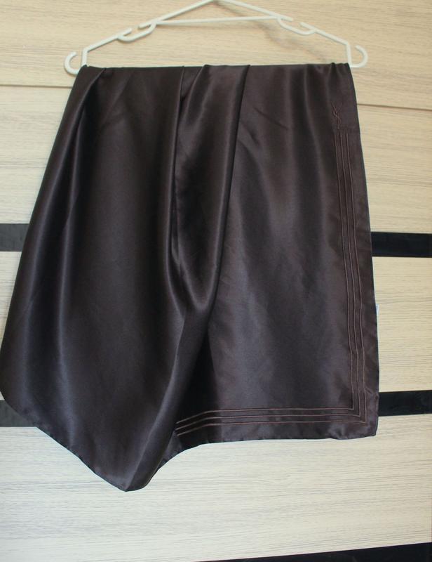 Шовковий хустку Yves Saint Laurent оригінал 100 шовк — ціна 580 грн у каталозі Шарфи Купити