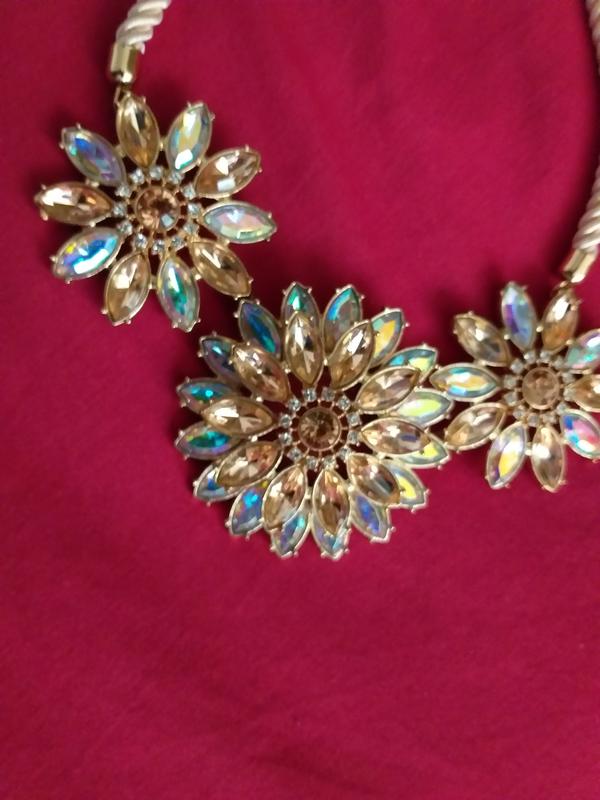 Кольє — ціна 390 грн у каталозі Інші аксесуари Купити аксесуари за доступною ціною на Шафі