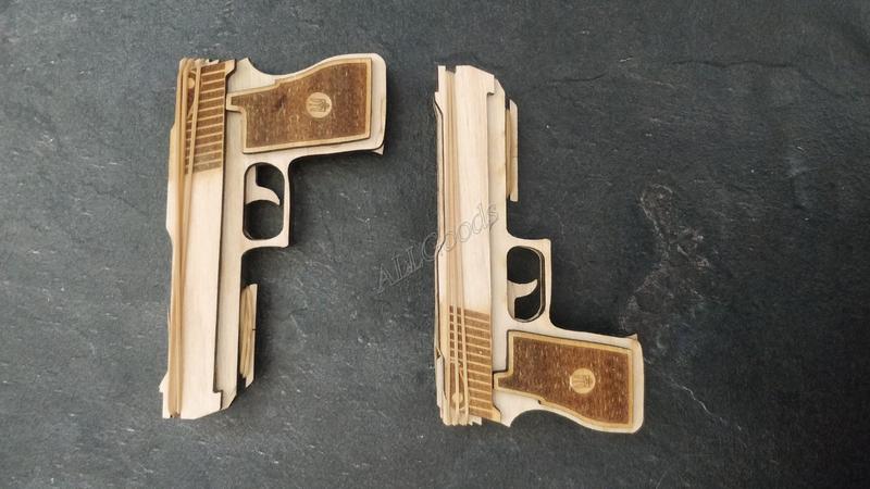 Пістолет з фанери — ціна 180 грн у каталозі Сувеніри Купити товари для