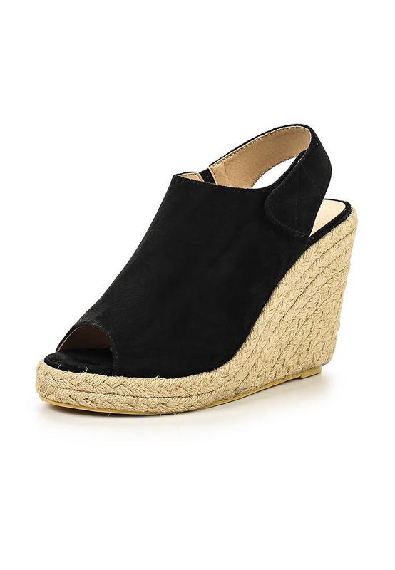 Закрытые универсальные легкие босоножки coco perla на танкетке под все ...