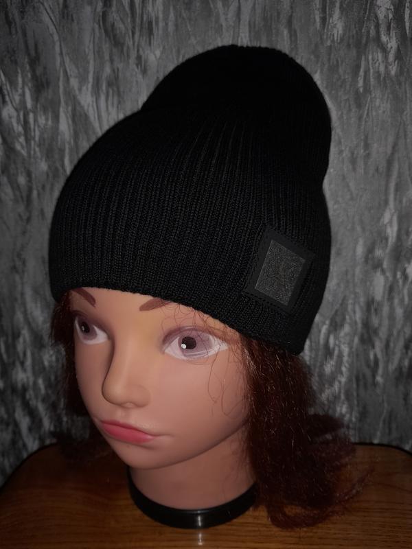 Шапка вязана жіноча — ціна 285 грн у каталозі Шапки Купити аксесуари за доступною ціною на Шафі
