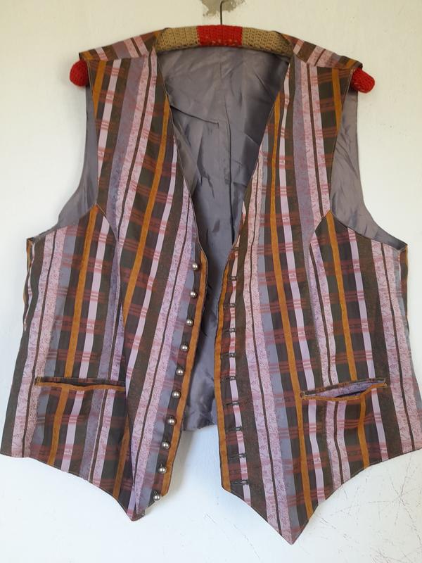 Жилет — цена 200 грн в каталоге Жилетки Купить мужские вещи по доступной цене на Шафе Украина