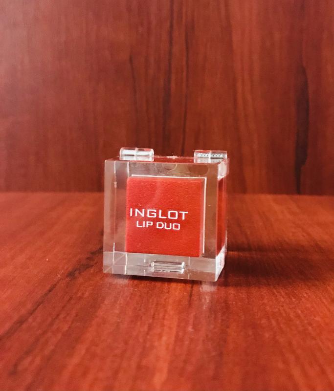 Помада для губ inglot duo — цена 90 грн в каталоге Помада для губ ...
