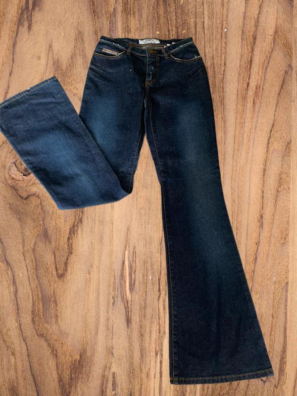 Джинси кльош Krizia — цена 200 грн в каталоге Джинсы Купить женские вещи по доступной цене на