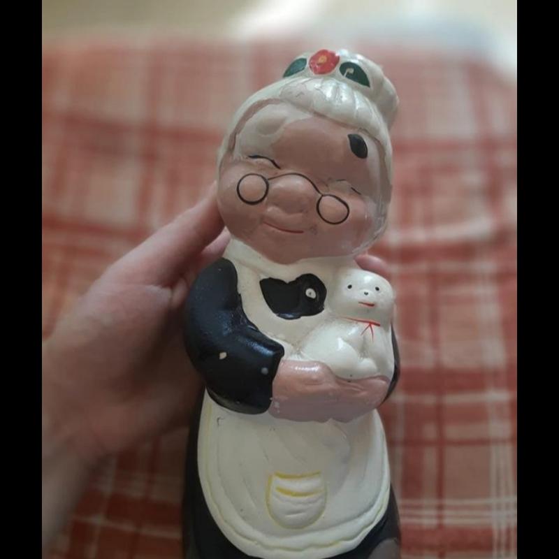 Статуетка бабуся вінтаж є слід часу потрібно підреставрувати — цена 380 грн в каталоге