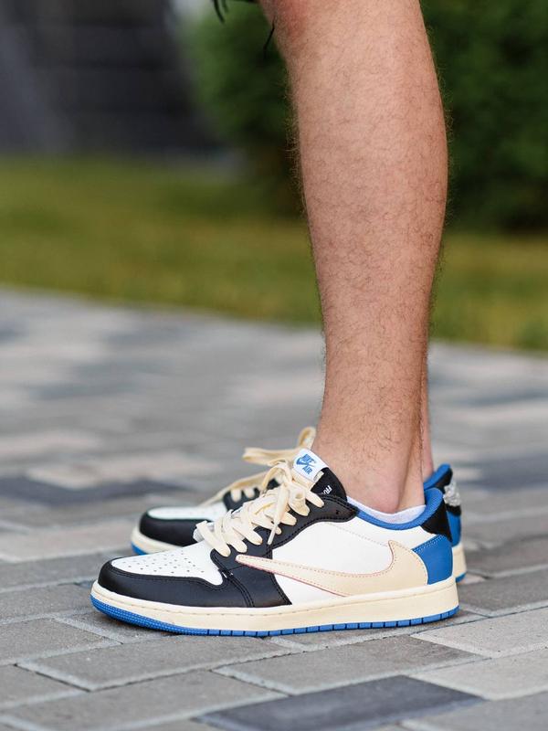 Кросівки чоловічі nike air jordan 1 low fragment x travis scott ...