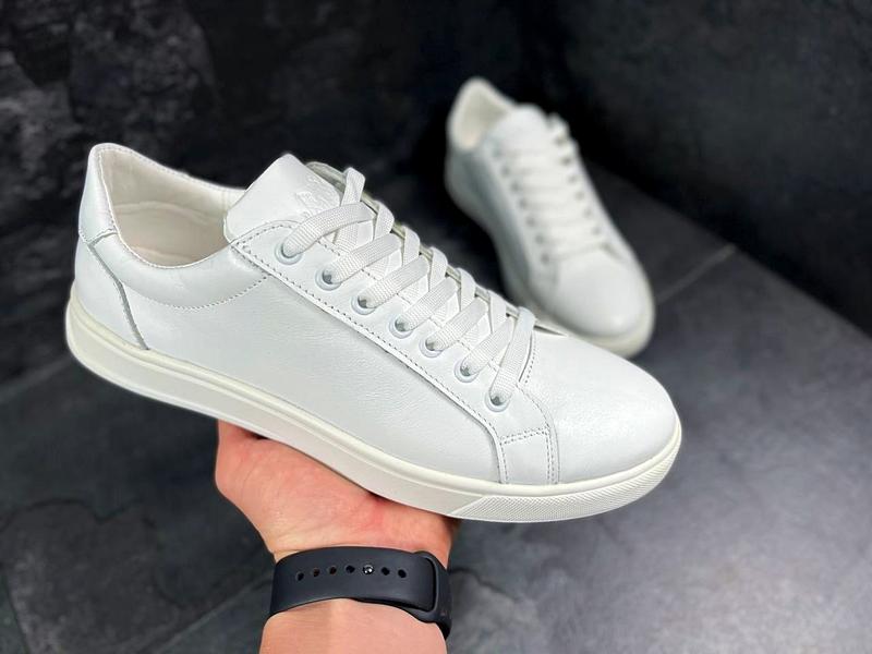 Мужские кожаные белые кеды — цена 1650 грн в каталоге Кеды Купить