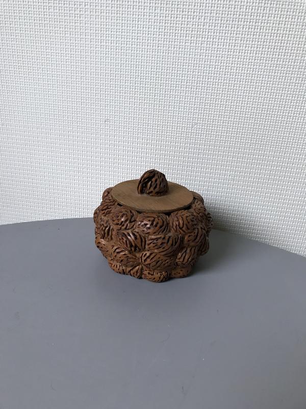 Шкатулка из косточек — цена 276 грн в каталоге Шкатулки Купить товары для дома и быта по