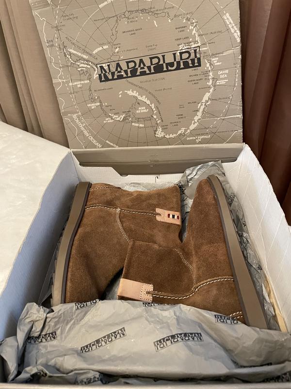 Napapijri замшеві ботінки — ціна 1999 грн у каталозі Черевики Купити жіночі речі за доступною