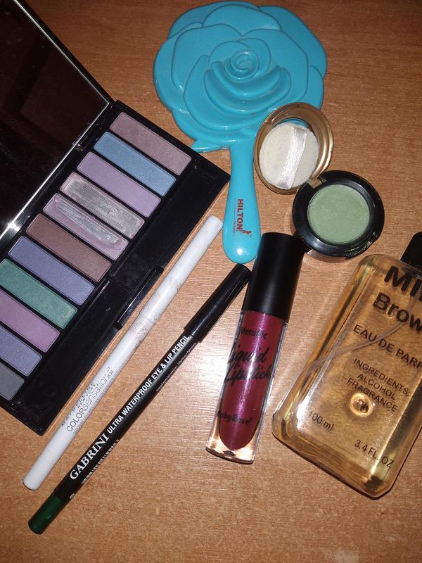 Набор, помада, карандаш карандаш maybelline, духи, тени, палетка теней ...