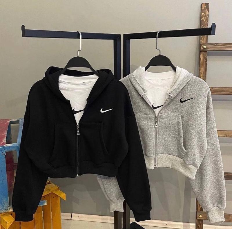 Укороченное зип-худи с лого найк / nike🔥 — цена 530 грн в каталоге Худи ...