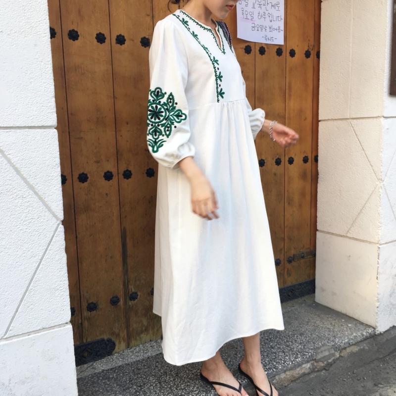 Сукня вишиванка — цена 1100 грн в каталоге Вышиванки Купить женские вещи по доступной цене на