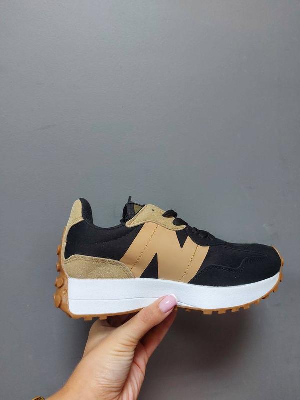 Жіночі кросівки nb 327 black beige khaki — цена 1979 грн в каталоге ...