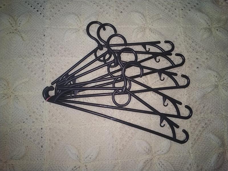 Вішаки тремпеля плечики — цена 6 грн в каталоге Вешалки Купить товары для дома и быта по