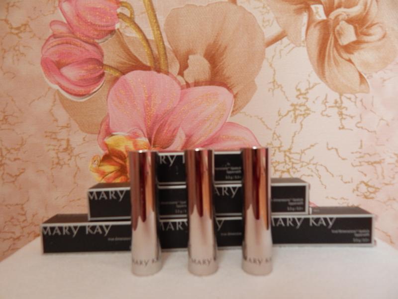Губная помада True Dimensions Mary Kay — цена 192 грн в каталоге