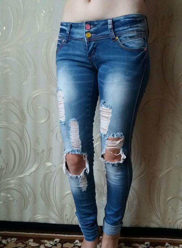 Джинси скіні рванки — ціна 130 грн у каталозі Джинси Купити жіночі речі за доступною ціною на