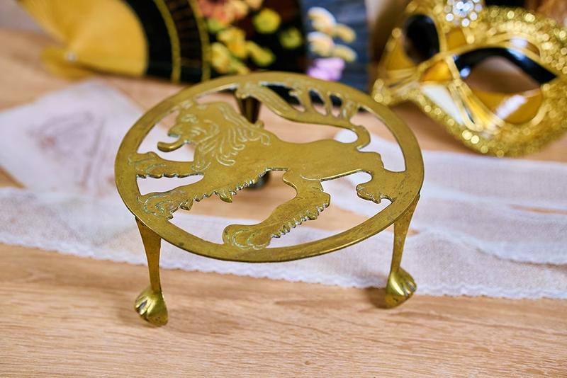 Старовинна підставка під гаряче латунь вінтаж — ціна 1500 грн у каталозі Підставки Купити