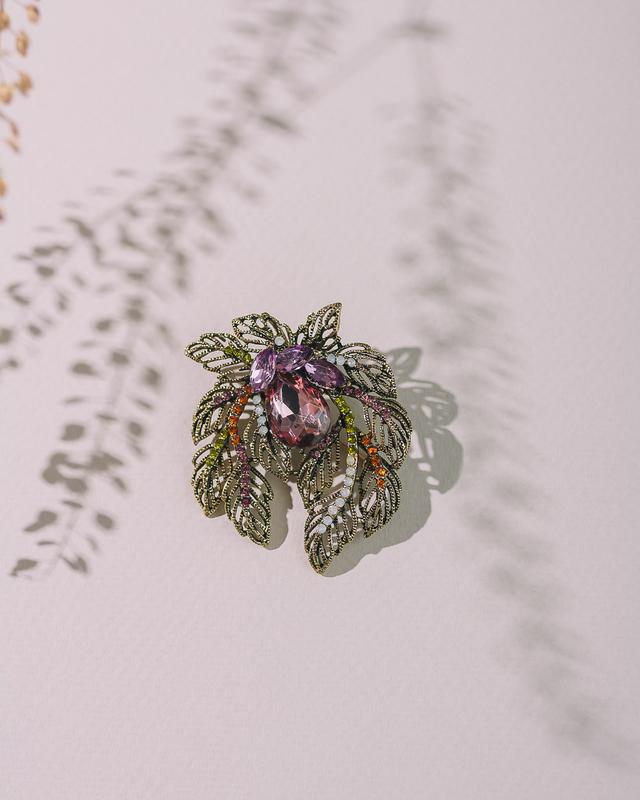 Брошка в вигляді віночка — ціна 220 грн у каталозі Брошки Купити аксесуари за доступною ціною на