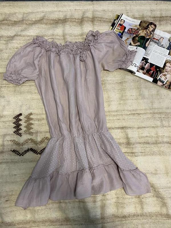 Коротенька сукня туніка бузкового кольору — ціна 360 грн у каталозі