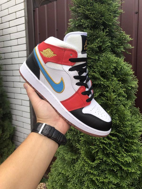 Женские кожаные кроссовки nike air jordan 1 retro high найк джорданы ...
