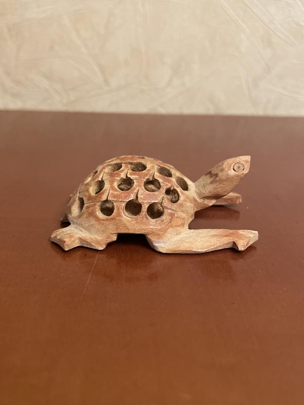 Деревяна статуетка черепаха — цена 40 грн в каталоге Статуэтки Купить товары для дома и быта по