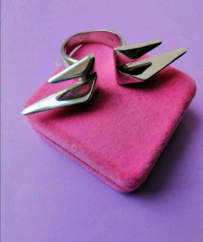 Кольце💍срібло 925 проби — ціна 650 грн у каталозі Кільця і персні Купити аксесуари за доступною