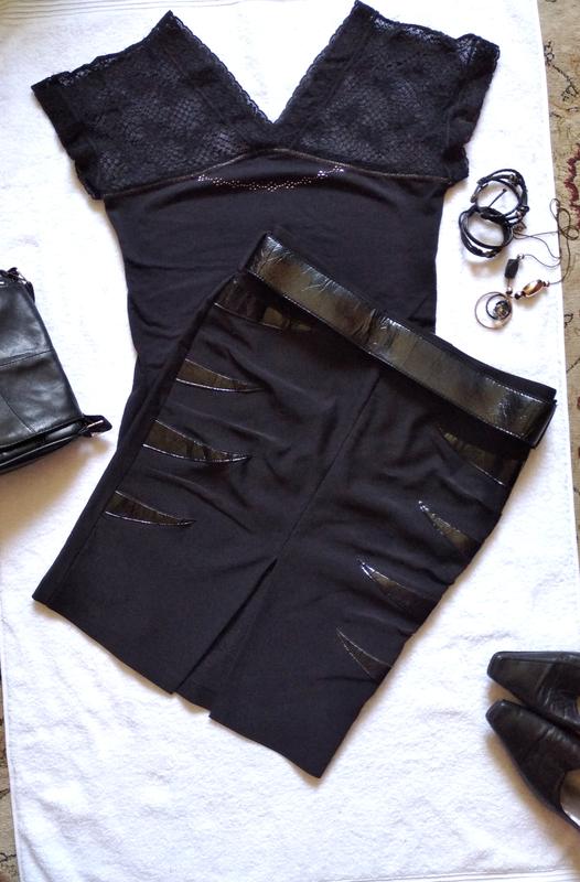 Классическая черная юбка миди — ціна 168 грн у каталозі Міді спідниці Купити жіночі речі за