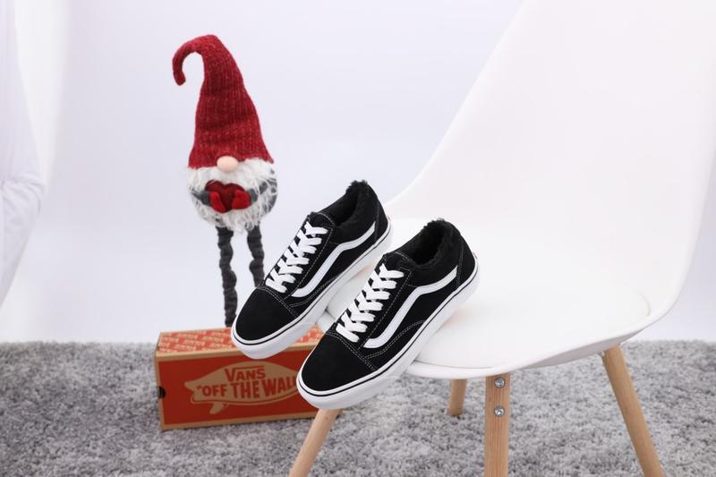 Зимові ️ жіночі кеди Vans Old Skool Winter — ціна 1399 грн у каталозі Кеди Купити жіночі речі за