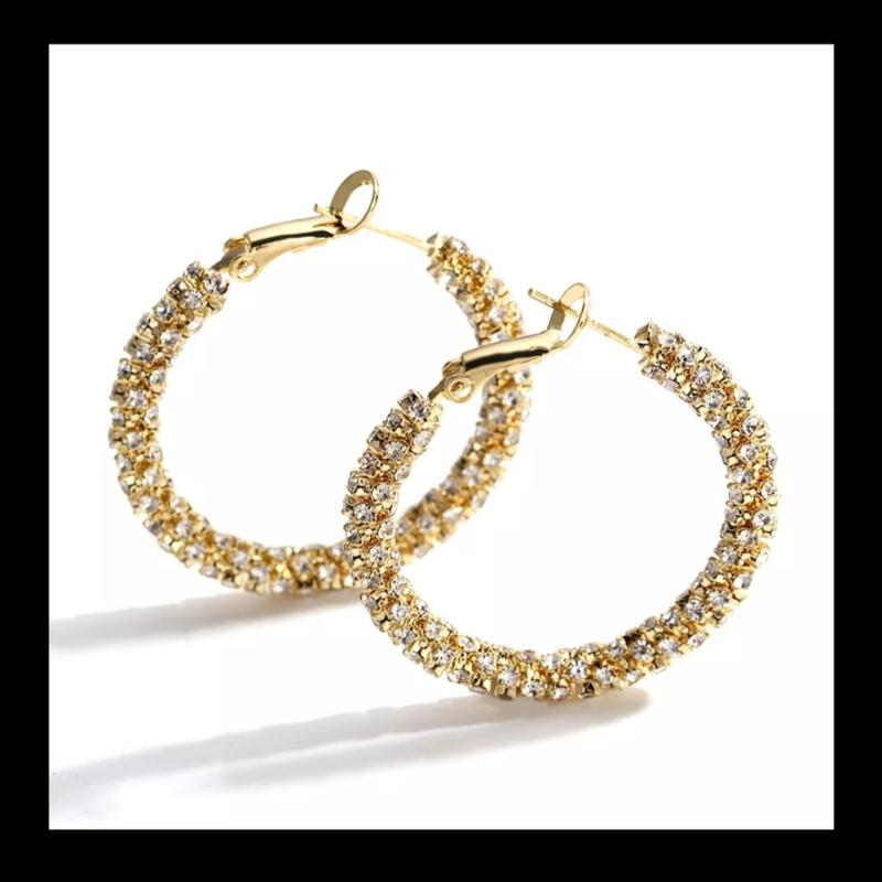 Сережки кільця з камінчиками — ціна 256 грн у каталозі Сережки Купити аксесуари за доступною