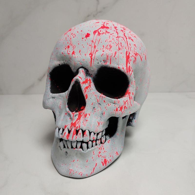 Декоративний череп з гіпсу White Skull Neon — ціна 800 грн у каталозі Статуетки Купити товари
