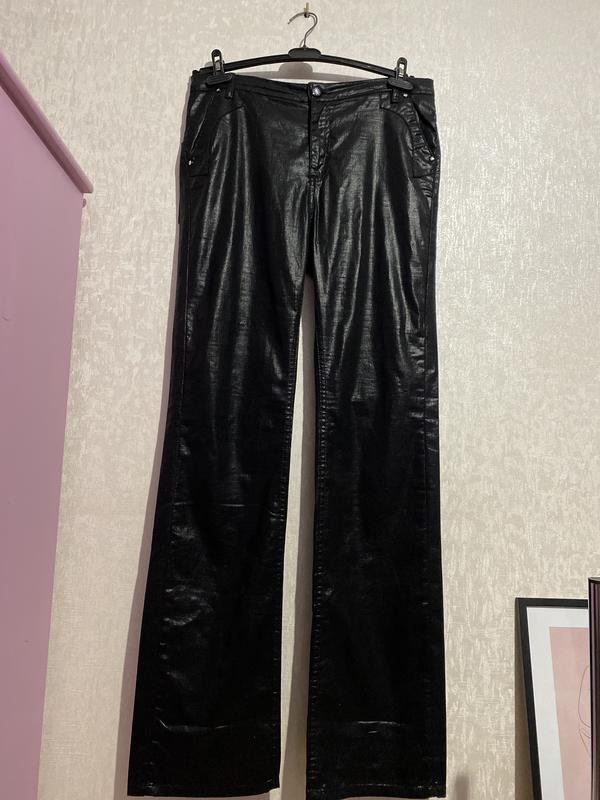 Джинси нові кльош — ціна 500 грн у каталозі Джинси Купити жіночі речі за доступною ціною на Шафі