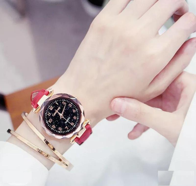 Жіночий класичний годинник — ціна 60 грн у каталозі Годинники Купити аксесуари за доступною