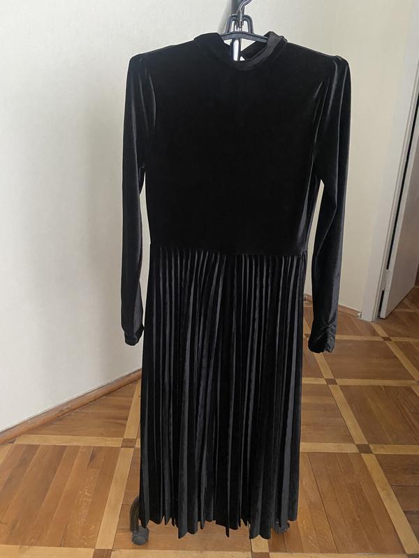 Крута велюрова сукня — цена 1500 грн в каталоге Платья миди Купить женские вещи по доступной