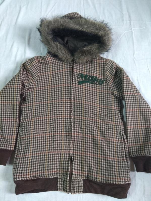 Куртка — ціна 100 грн у каталозі Куртки Купити жіночі речі за доступною ціною на Шафі Україна