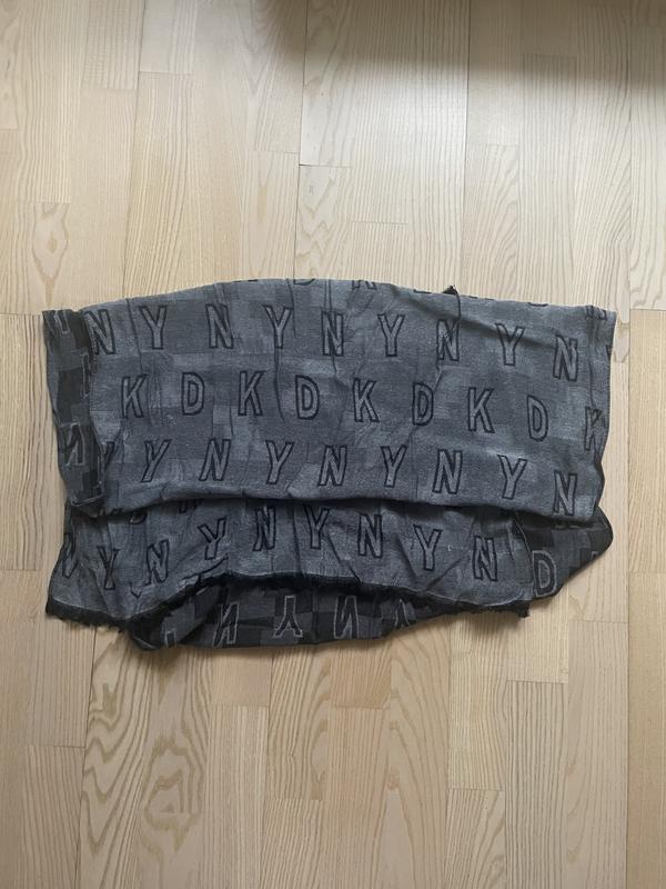 Стильний шарф — ціна 600 грн у каталозі Шарфи Купити аксесуари за доступною ціною на Шафі