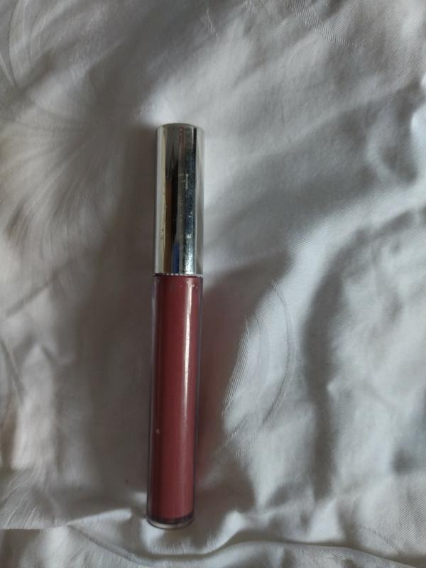 Помада — цена 30 грн в каталоге Помада для губ Купить товары для красоты и здоровья по доступной