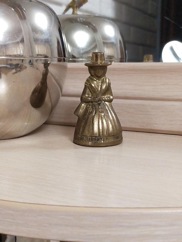 Статуетка дзвінок латунь вінтаж — ціна 350 грн у каталозі Статуетки Купити товари для дому та