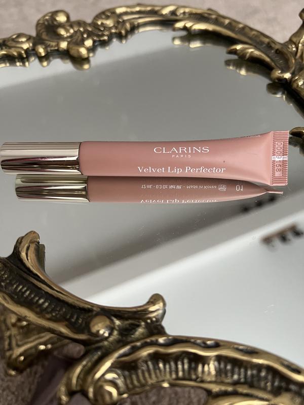 Clarins velvet lip perfector 01 — цена 350 грн в каталоге Помада для ...