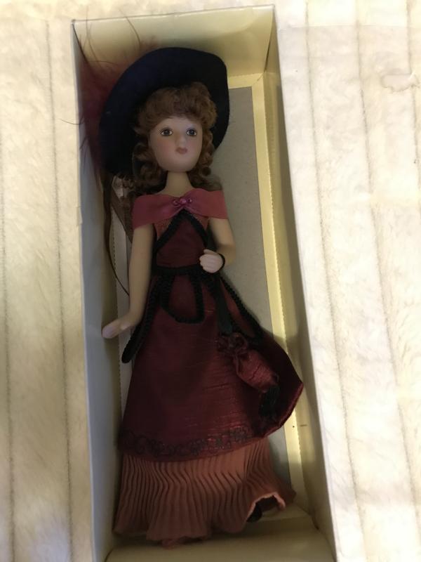 Лялька фарфорова 26 см нова — ціна 250 грн у каталозі Інтерєрні ляльки Купити товари для дому