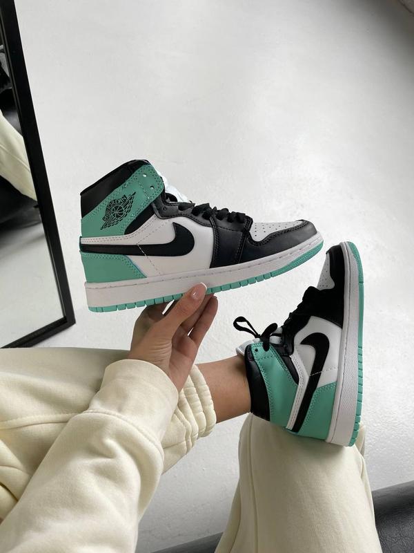 Жіночі кросівки jordan 1 женские кроссовки джордан — цена 2600 грн в ...