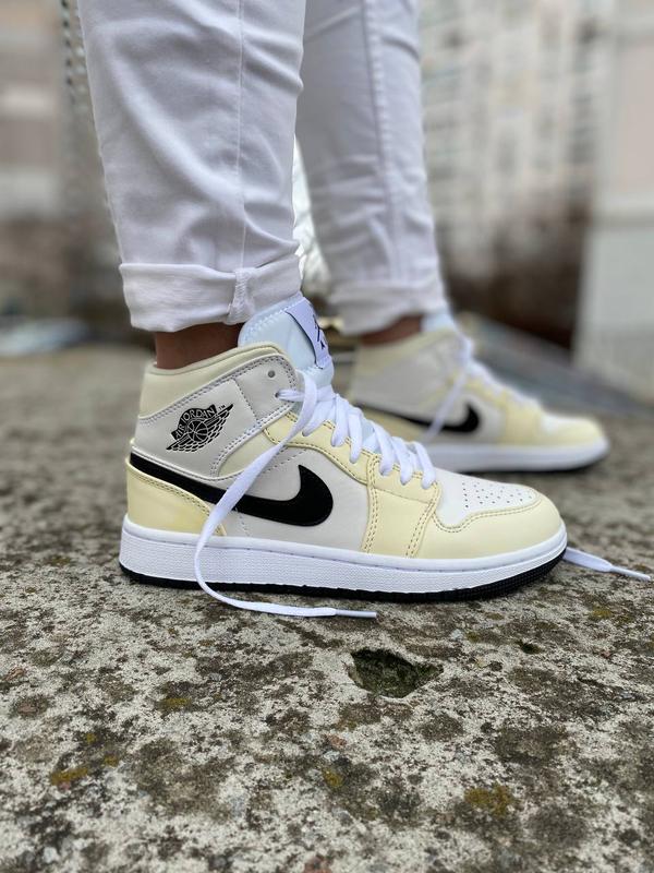 Жіночі кросівки jordan 1 retro high женские кроссовки джордан — цена ...
