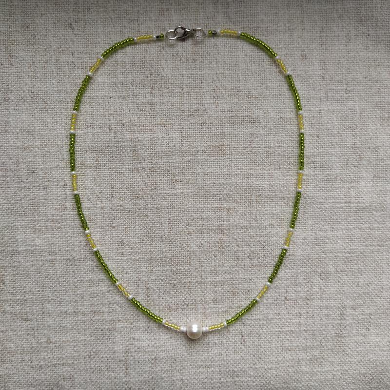 Чокер з бісеру та річкової перлини — цена 100 грн в каталоге Чокеры Купить аксессуары по