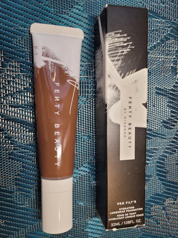 Fenty beauty foundation — цена 400 грн в каталоге Тональный крем Купить ...