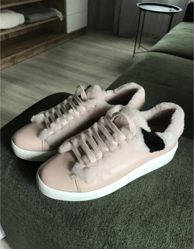 Кеди Prada — цена 3000 грн в каталоге Кеды Купить женские вещи по доступной цене на Шафе