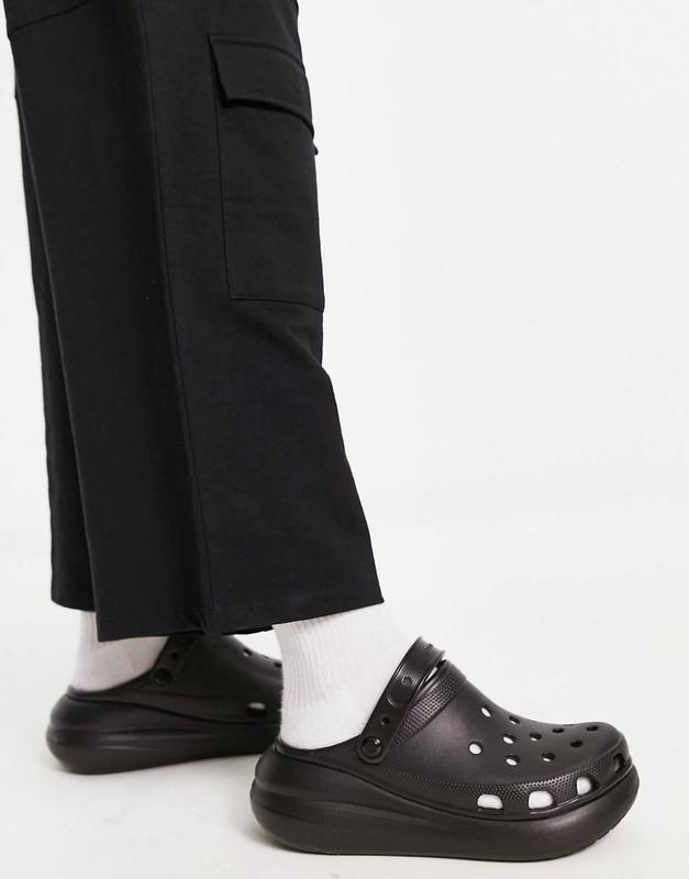 Жіночі шльопанці сабо кроксы на платформе черные crocs classic crush ...